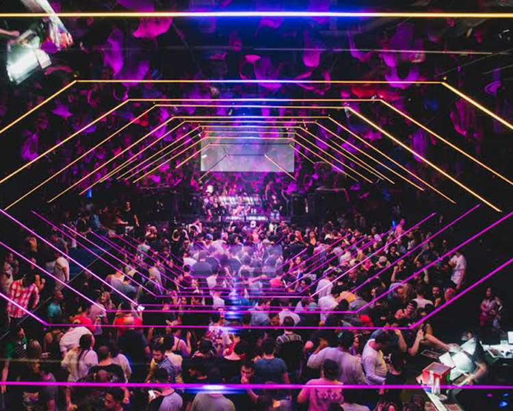 Você conhece a história do Clash? - Alataj