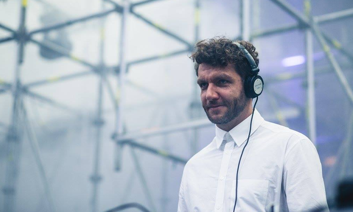 Reconhecido no Brasil e no exterior, Davis celebra grande fase de sua ...