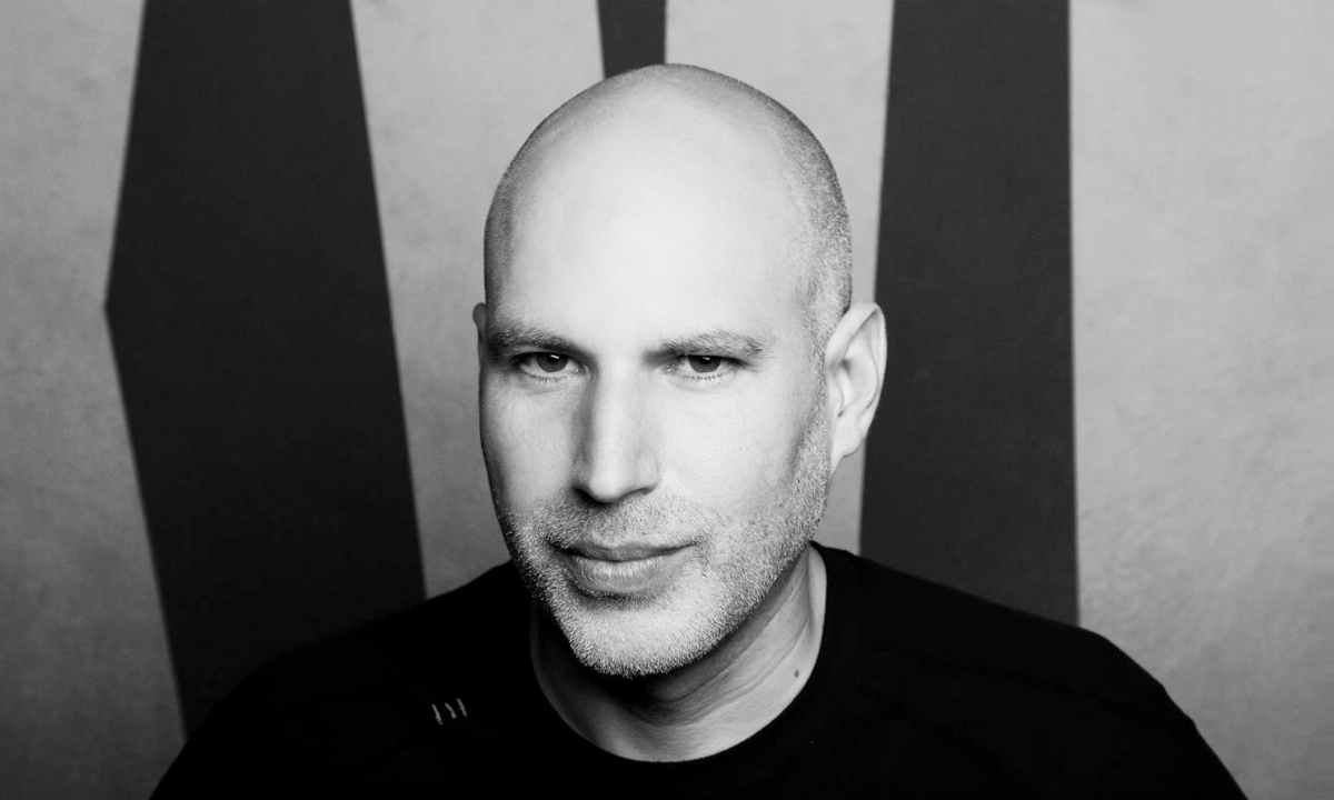 Daniel Bell e suas diversas faces - Alataj