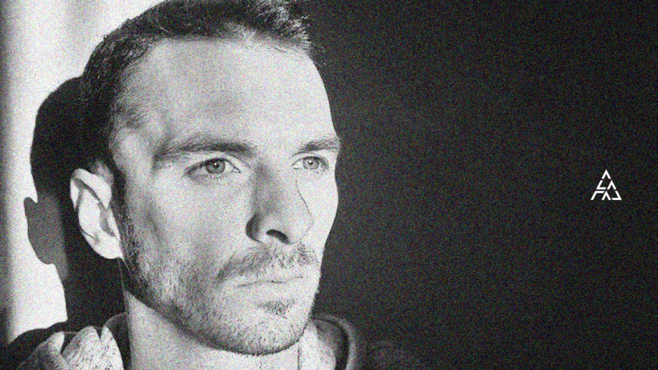 Premiere | Nick Newman - Royal [Polyptych] - Alataj