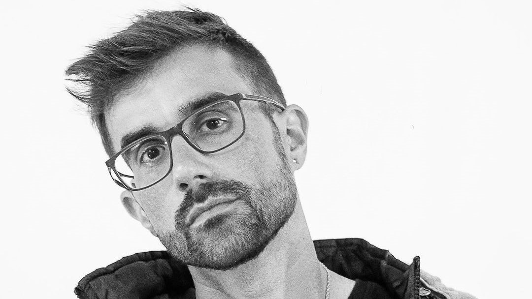 Em novo EP, KAHU apresenta sons siderais entre os singulares grooves de ...