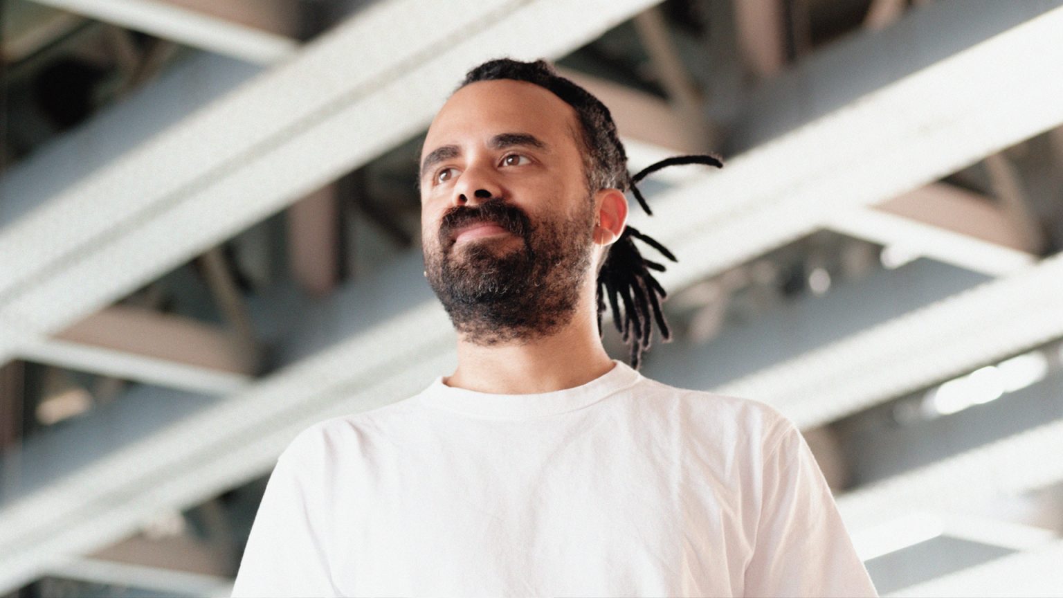 Mergulhando em Mêlé, novo lançamento de Pedro Bertho com remixes de ...